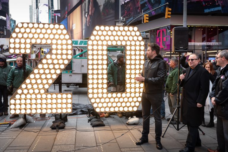 “20” Numerals Arrive in Times Square – Times Square Ball
