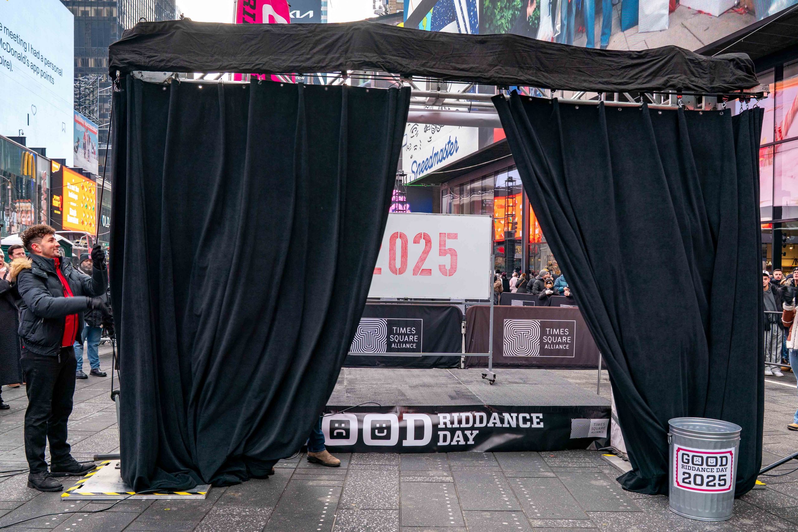 Good Riddance Day – Times Square Ball